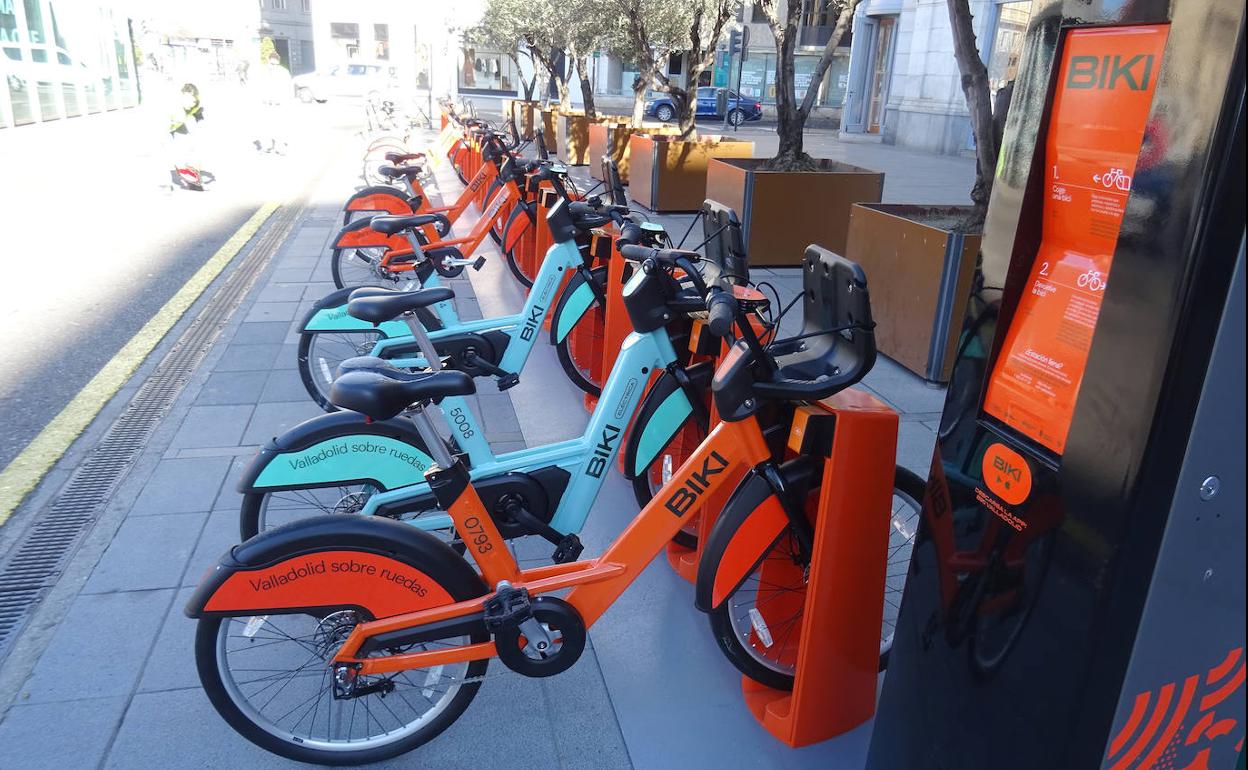 El nuevo servicio de préstamo de bicis de Valladolid supera los mil abonados en 48 horas | El ...